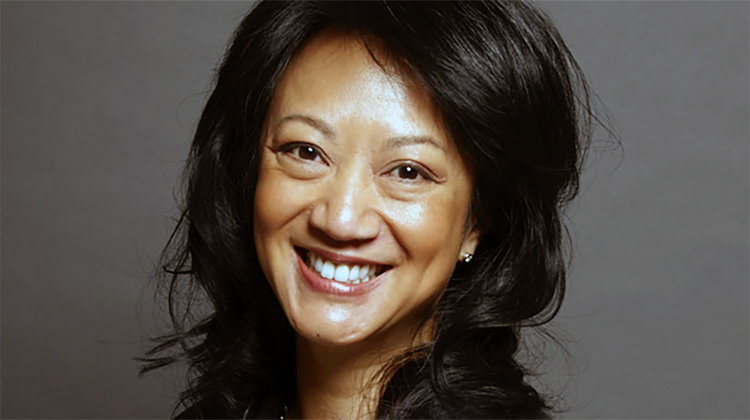 Julie ENG - Artefake