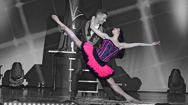 Fabien SOLAZ / The Glamour in Magic - Artefake